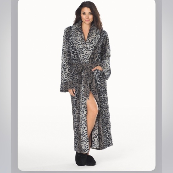 Soma | Intimates & Sleepwear | Soma Embraceable Luxe Long Robe Animal ...